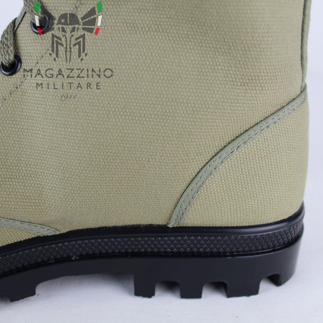 Commando boots canvas 9 holes